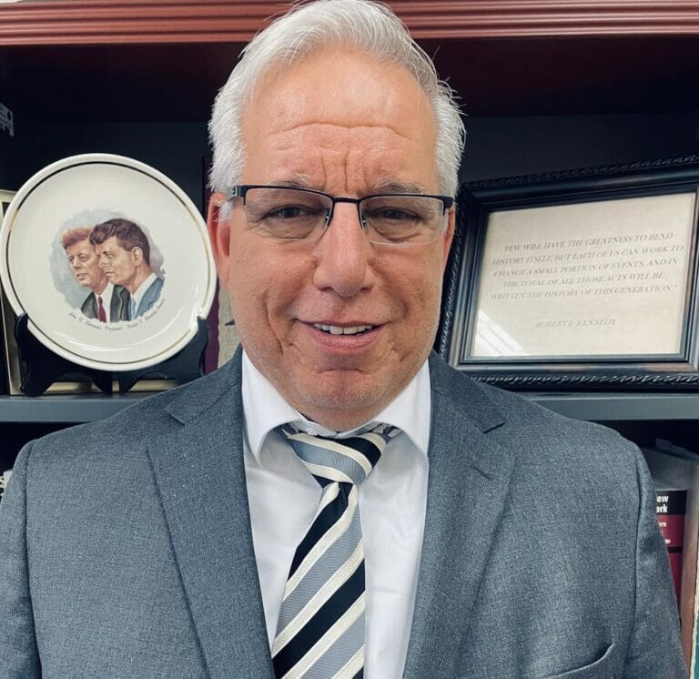 Robert J. Renna - Top Personal Injury Attorney